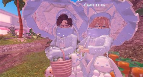 Pin By Villija On Art Aesthetic Roblox Royale High Outfits Royal