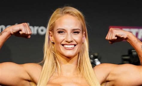 Boxermodel Ebanie Bridges Shares Bathing Suit Video On Social Media Brobible