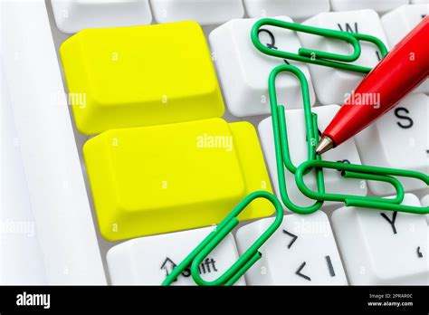 Transcribing Internet Meeting Audio Record New Transcription Methods