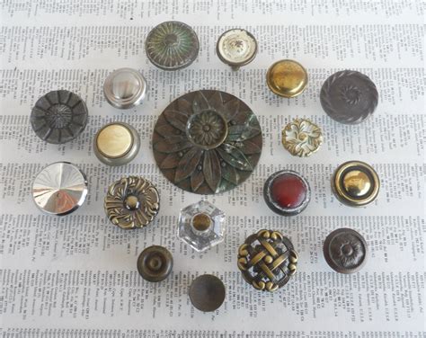Sale 18 Piece Lot Mixed Vintage Mostly Brass And Metal Knobs Haute Juice