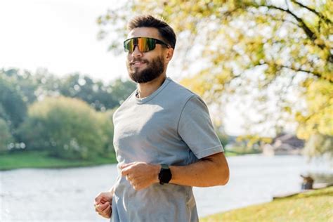 Premium Photo Portrait Of A Runner Doing Weight Loss Exercises Using