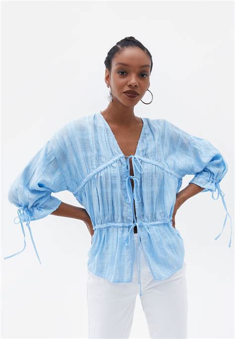 Blue Loose Fit Blouse With Tie Up Detail Online Shopping Oxxoshop