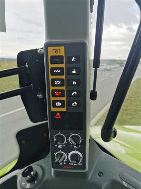 Claas Axion 800 CEBIS