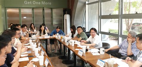 校长吴朝晖与“百人计划”研究员座谈，共话青年人才成长