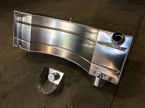 Escort Alloy Shaped Injection Tank With Screw Fittings Historic