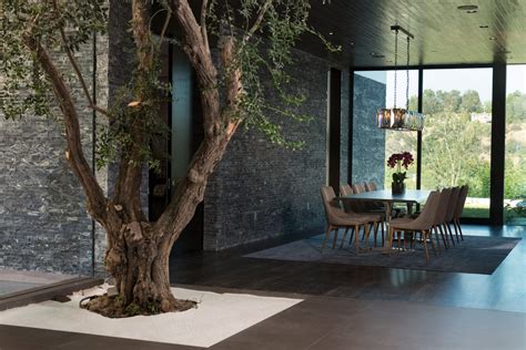 Whipple Russell Creates Modern White Mansion Overlooking Beverly Hills