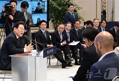 李대통령 취임 100일 기자회견외교·내치 구상 직접 밝힌다 뉴스1