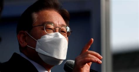 첫 유세 나선 이재명 홍준표·박정희 정책이라도 쓰겠다