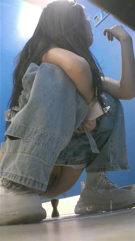 Girls Pissing Chinese Beautiful Girl Toilet