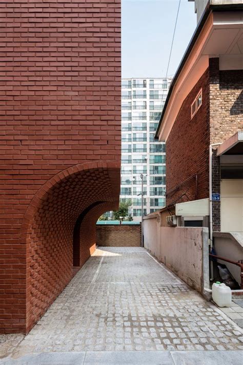 Five Storey House By Stpmj Brick Facade Brick Architecture Architecture