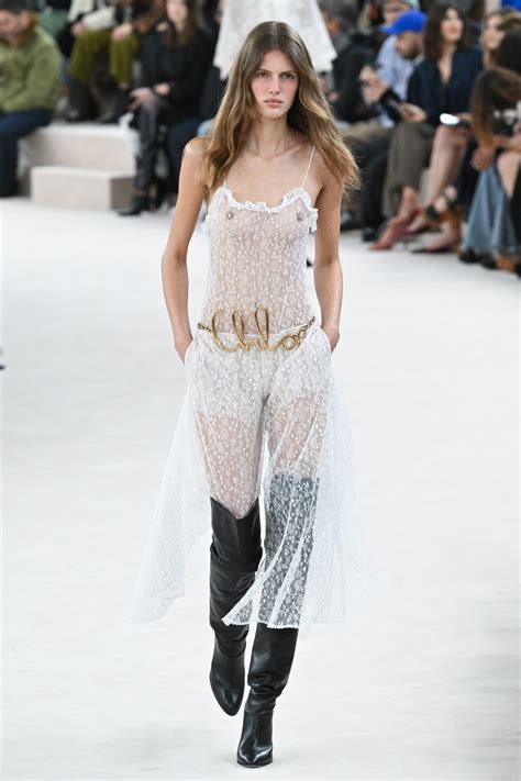 Nipple Trend At Paris Fashion Week Celebrities And Models Ditch The Bra