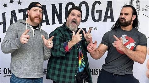 Bustin Makes Wwes Drew Mcintrye Feel Good Trends After Wearing Ghostbusters T Shirt