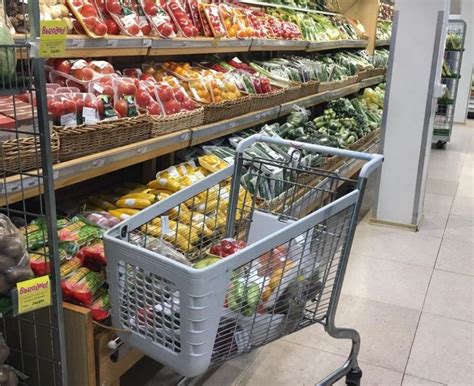 Приморцам рассказали как изменились цены на овощи