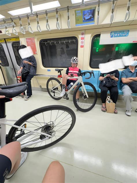 厚顏無恥檔位，我這位子還是我腰痛，請隔壁把腳踏車移開給我坐