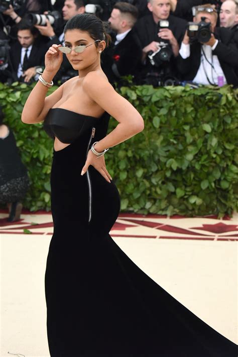 Kylie Jenner Met Gala Dress Buy Famous Person