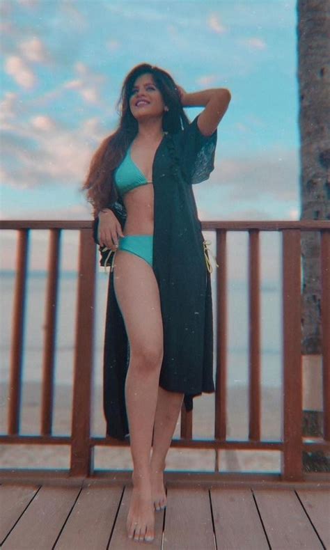 Amruta Deshmukh Rmarathicelebsonly