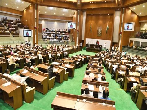 Gujarat Budget Session Gujarat Govt Purchased Electricity Worth Over