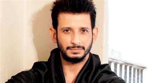 Internet Diversified Content Offerings With Reels Youtube Shorts