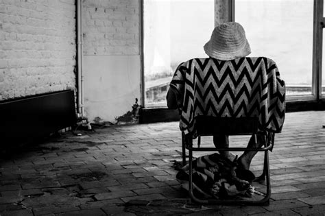 Elsa Chêne Murmer Performance De Plage Sans Paysage Lescaut