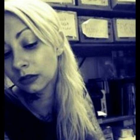 Pin By Lucie Štěpánková On Brenna Gray ♥ Brenna Gray Brenna Grey