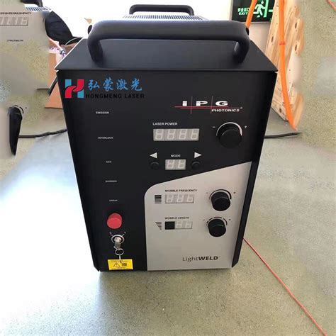 Ipg 광학 1500w 광섬유 레이저 용접 기계 핸드 헬드 고정밀 레이저 용접기 공기 냉각 목공 기계