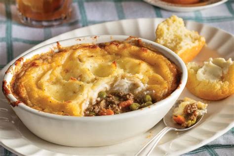 9 Discontinued Cracker Barrel Menu Items We Wish Theyd Bring Back