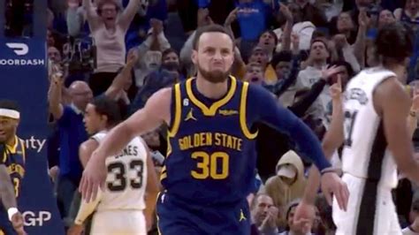 勇士三劍客飆20顆三分彈 馬刺苦吞6連敗【nba 精彩好球】20230401 緯來體育台 Line Today