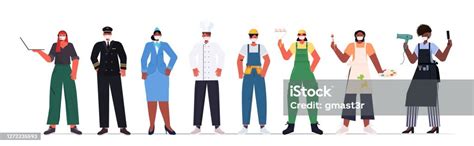 코로나바이러스 전염병 노동절 축하를 막기 위해 마스크를 쓰고 있는 다양한 직업의 혼합 인종 을 설정합니다 필수 서비스에 대한 스톡 벡터 아트 및 기타 이미지 Istock