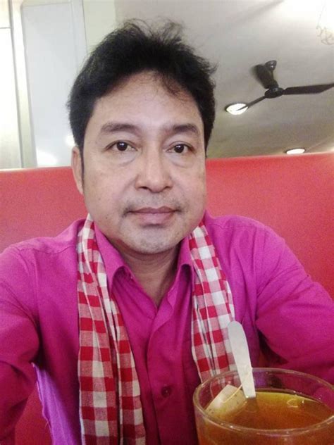 លោក សុះ ម៉ាច៖ «ខ្ញុំសូមឲ្យមិត្តសិល្ប ទាំងអស់រួបរួមគ្នាទៅ ឈប់ឈ្លោះគ្នា ឈប់បែកបាក់គ្នាតទៅទៀតទៅ