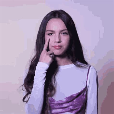 Olivia Rodrigo Sad Olivia Rodrigo Sad Tear Descobrir E