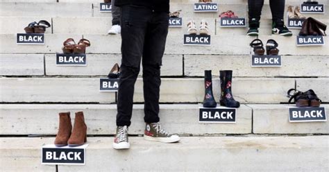 독립기념일 연휴에 희생된 유색인종 63명