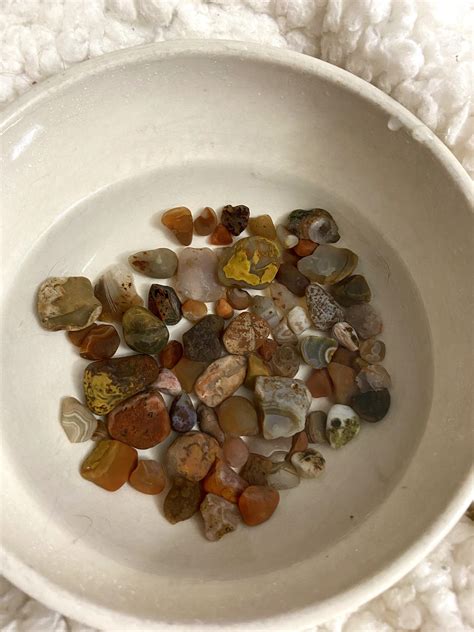 Tiny Lake Superior Agates Scrolller
