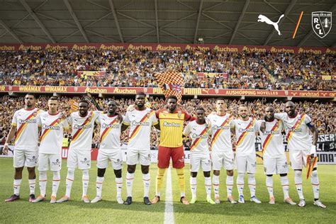 RC Lens et Puma dévoilent le maillot third 2022 2023