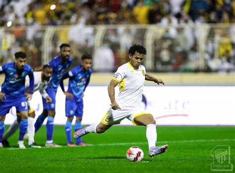الاتحاد يحول تأخره إلى انتصار 3 2 على الفتح ويصعد إلى ربع النهائي