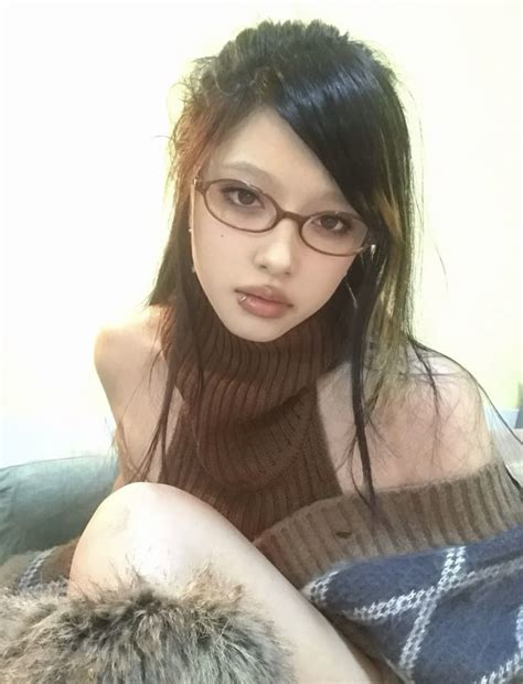 Pin De ⪩ී᳝᳝᳜᳝⪨⡑♪ Em 小红书 Repost Insta Rosto Garotas Cabelo