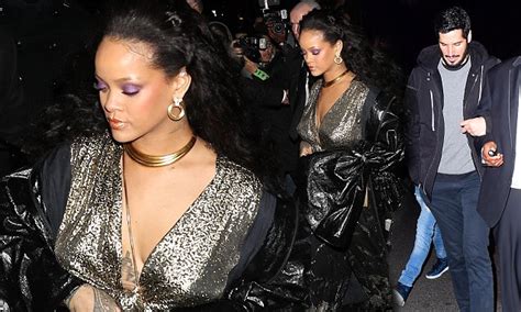 Grammys 2018 Rihanna Celebrates Win With Hassan Jameel Daily Mail Online