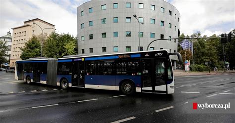 Ferie zakończone zmiany w rozkładach jazdy tramwajów i autobusów