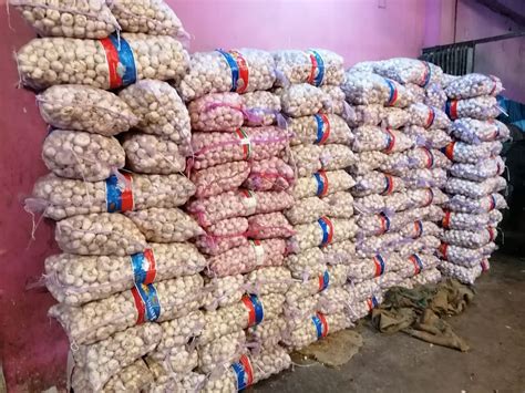 ঈদগাঁহ বাজার ১৭ ১১ ২০ তারিখের পাইকারি মূল্য