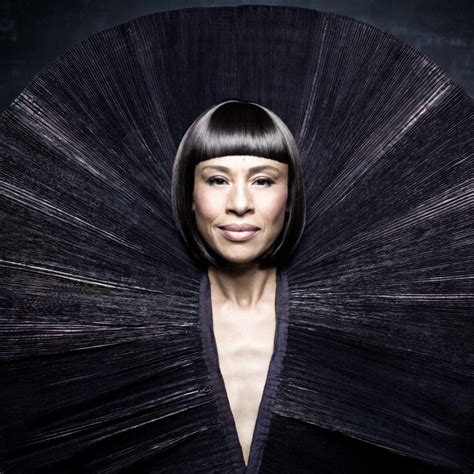 Malia Musik Videos News Bilder Und Konzerttermine