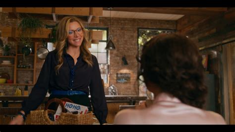 Hostess Hohos Snack Cakes In Firefly Lane S02e02 On The Road 2022