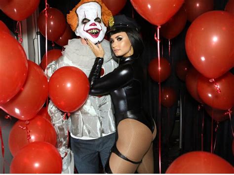 Demi Lovato R Celebs