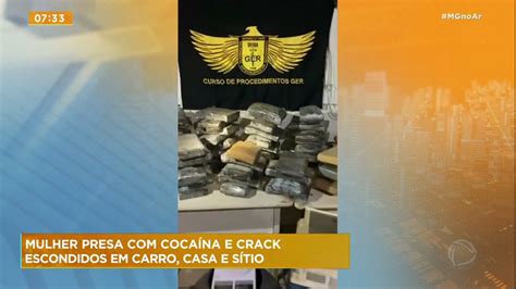 Mulher é presa por tráfico de drogas em Prudente de Morais MG Minas