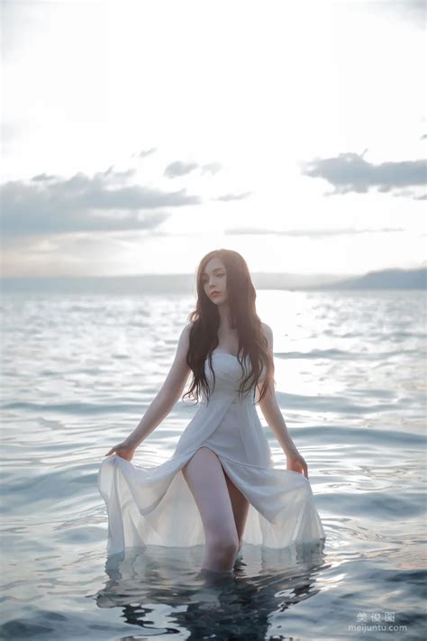 国外美女SayaTheFox 海滩随拍 5 美女写真美女图片大全 高清美女图库 第5頁