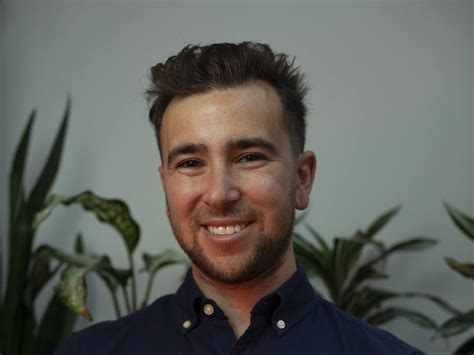 How Ai Is Putting The Squeeze On Mid Size Saas