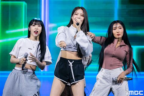 움짤 마마무 완전체 큰 일낼라~