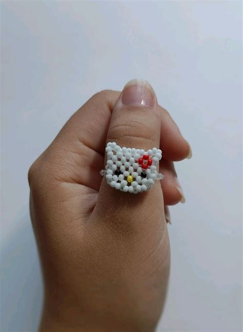 Колечки из бисера Hello Kitty