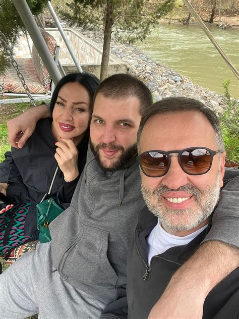 მოხვალ და ყველაფერს ამიხსნი ლელა წურწუმიას ქმარ შვილის სიურპრიზი მომღერალს მშობლები