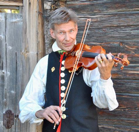 Anders Henriksson 30 6 D E L S B O H U S