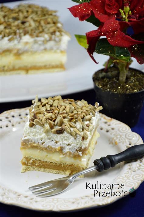 Kuchen mit kuhbonbonmasse und gerösteten sonnenblumenkernen ohne