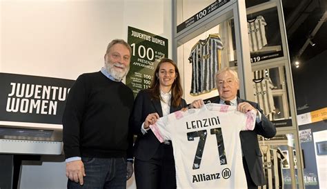 Gallery Martina Lenzini Allo Juventus Museum Juventus